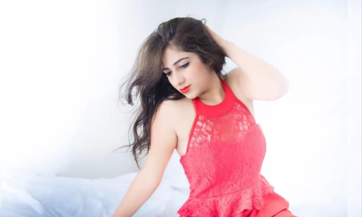 कौन है दिव्या पाहुजा | Model Divya Pahuja Murder Case Who Was Divya ...