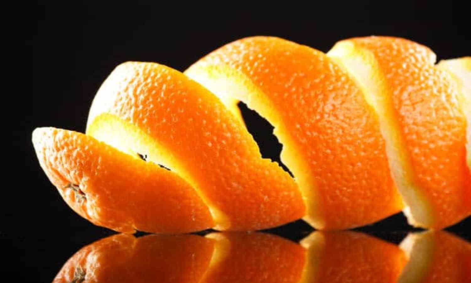 संतरे का छिलका है गुणों से भरपूर | Orange Peel Benefits For Skin ...
