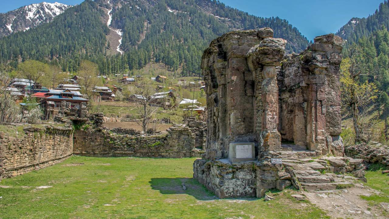 Sharda Shakti Peeth Temple in Kashmir Visit In Chaitra Navratri ...