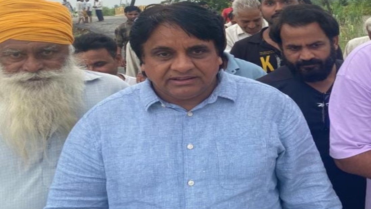 बिजनौर सांसद मलूक नागर ने बसपा से दिया इस्तीफा Bijnor Seat Latest News ...