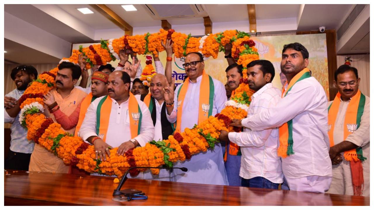 Leaders Joins BJP | BJP | Lok Sabha Election 2024 | Brajesh Pathak | UP ...