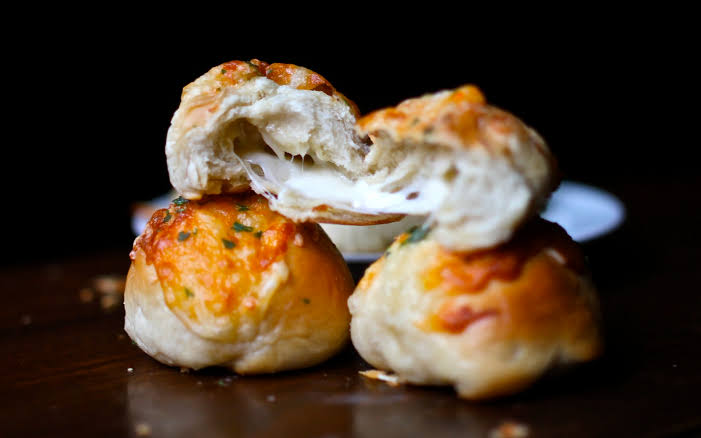 Prayagraj Famous Street Food | Prayagraj Korean Restaurant Full ...