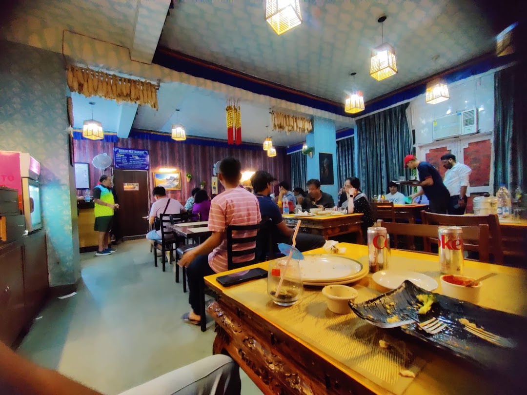 Delhi Famous Sikkim House Restaurant | Tourism News in Hindi Samachar ...
