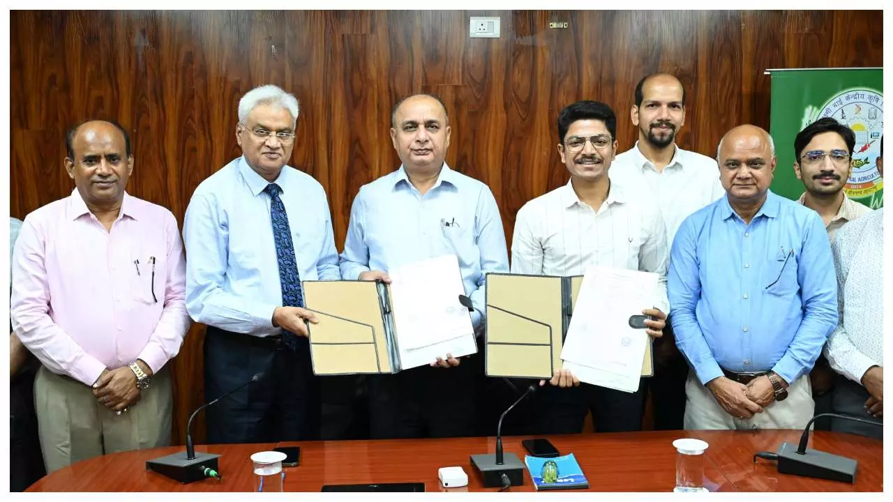 Jhansi News | MoU signed | Rani Lakshmi Bai Central Agricultural ...