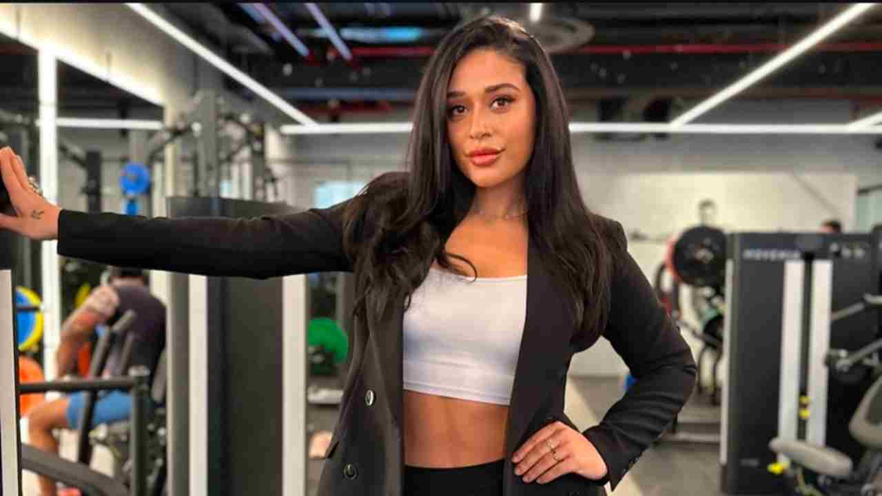 कृष्णा श्रॉफ टोटल नेटवर्थ | Krishna Shroff Total Net Worth | Krishna ...