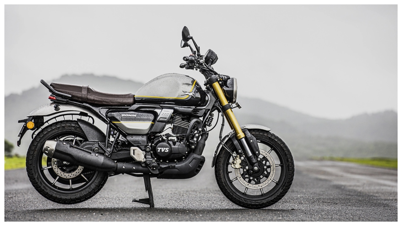TVS Ronin Bike| TVS Ronin Parakram Custom Bike Launched To Be Kargil ...