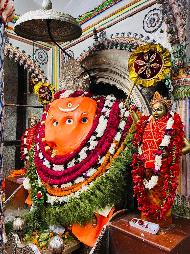 Varanasi famous Ganesh Mandir | Varanasi Tourism News in Hindi Samachar ...