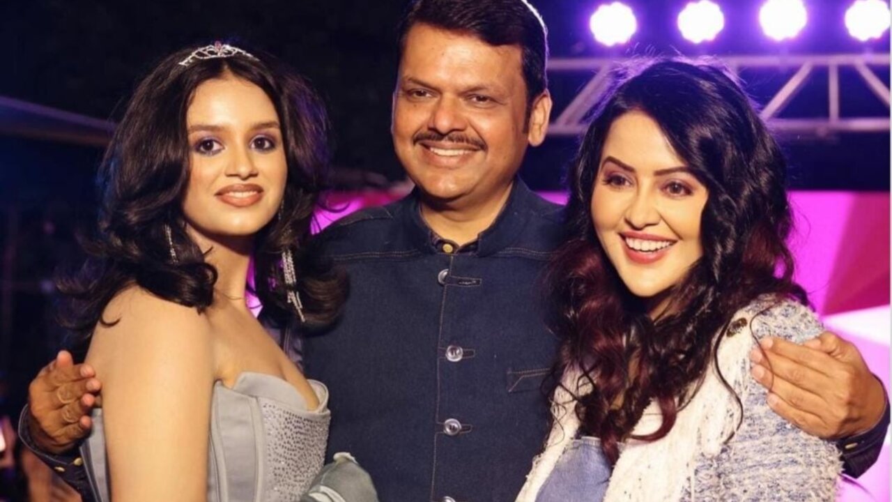 Devendra Fadnavis Ki Beti| Devendra Fadnavis Daughter| Divija Fadnavis ...