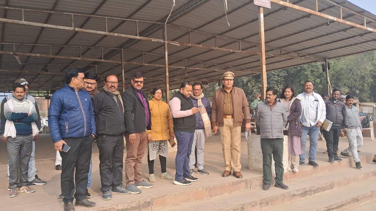 Chandauli News Today Makar Sankranti Snan in Ganga Ghat Preparations In ...