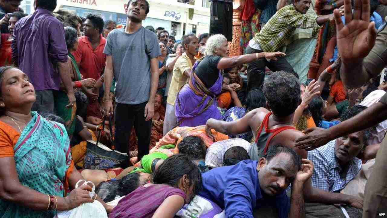 India becoming center of stampedes | mahakumbh me bhagdad | Stampede in ...