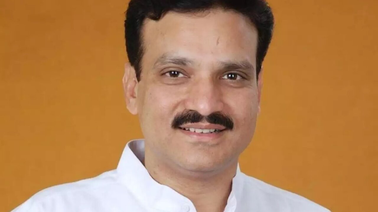 Congress Dalit Neta Neeraj Dangi Biography Age Wife Family Net Worth ...