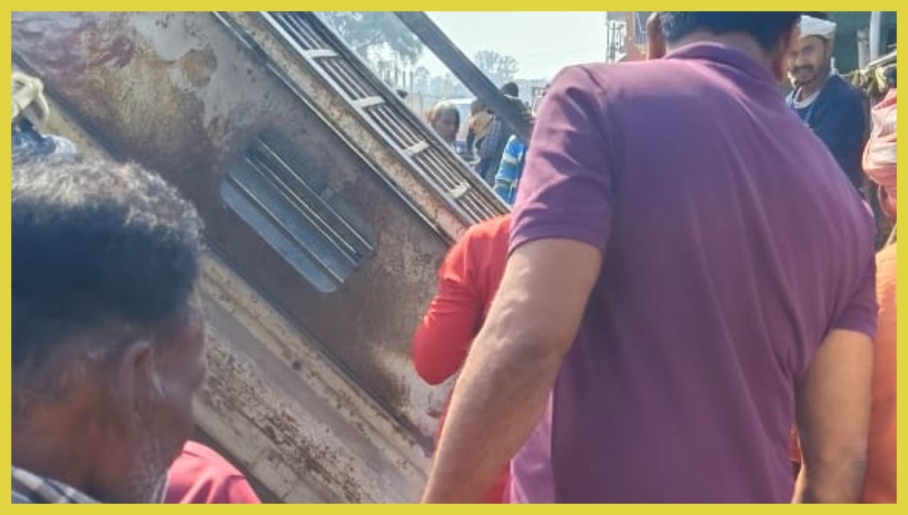 Chandauli News Today Accident News | Woman Dies After Being Buried ...