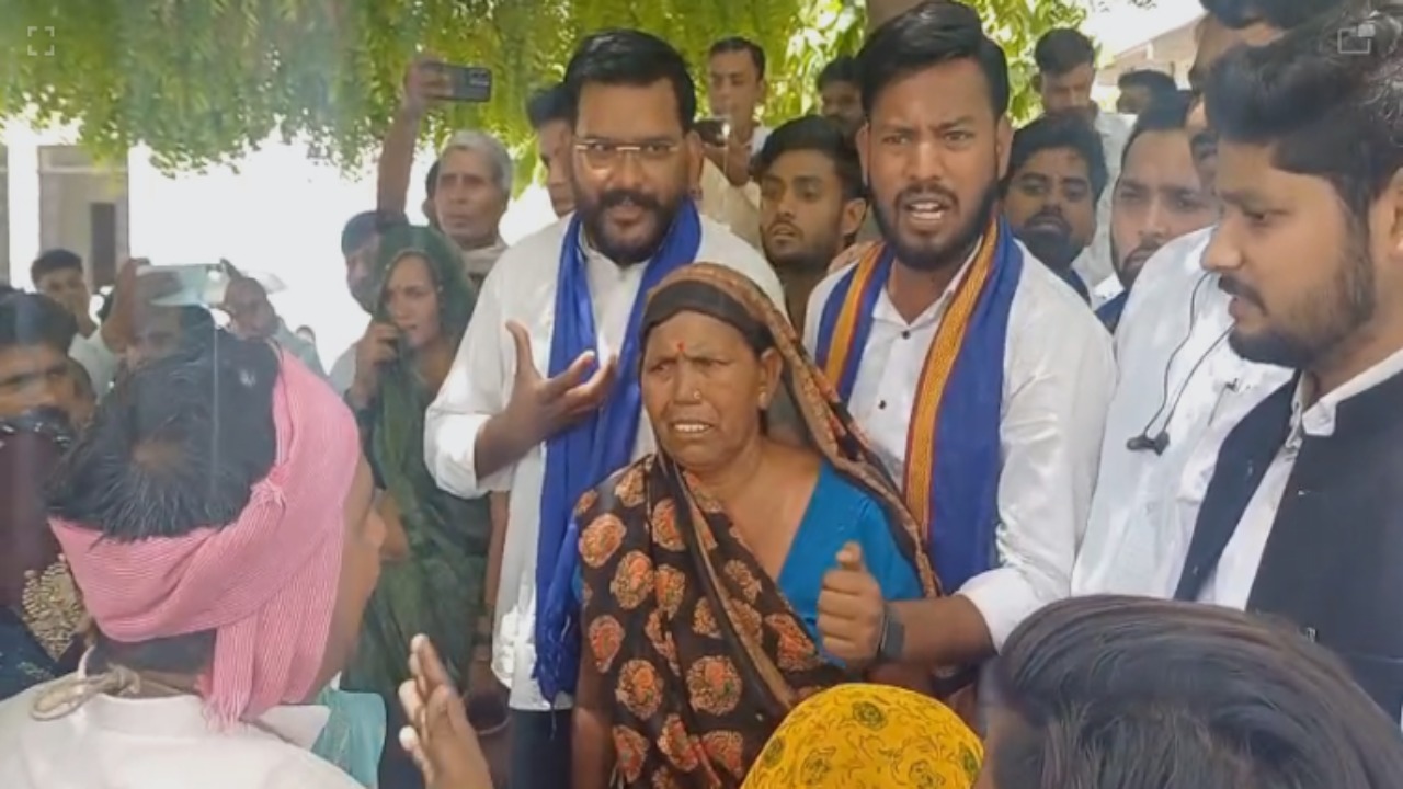 dalit-symbols-spark-political-clash-sp-vs-bhim-army-at-agra-police ...