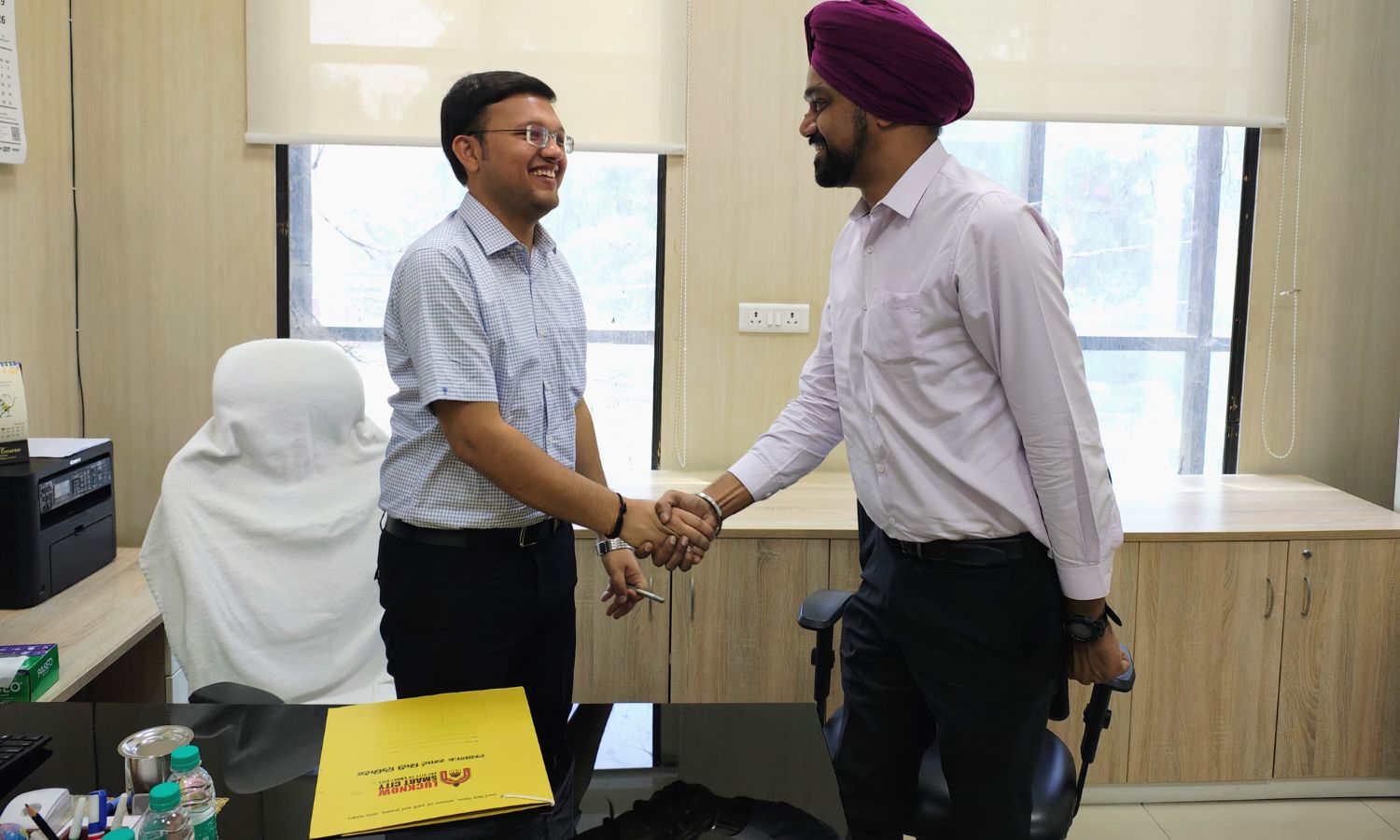 Lucknow gets new Municipal Commissioner IAS Gaurav Kumar takes charge know priorities | IAS ...