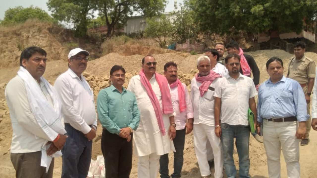 Chandauli News|administration inspected Ganga erosion along with SP MLA ...