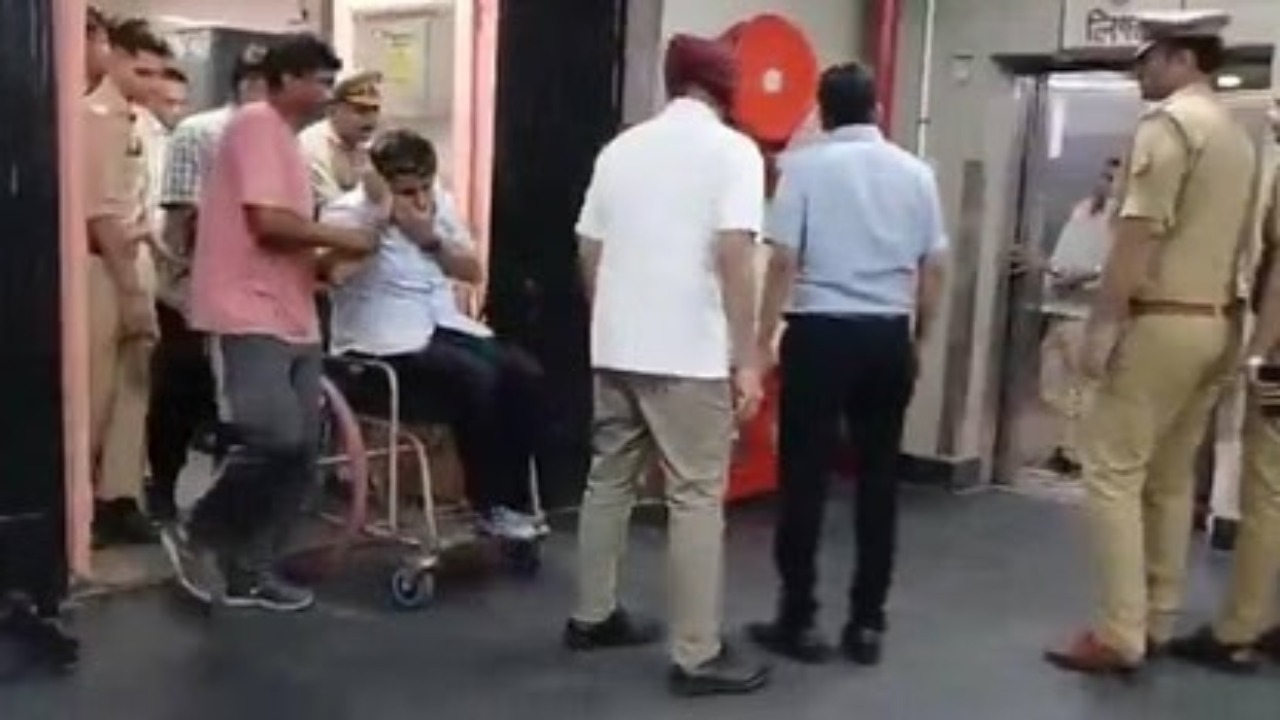 IRS Gaurav Garg case: FIR filed against Joint Commissioner Yogendra Mishra, section of attempt ...