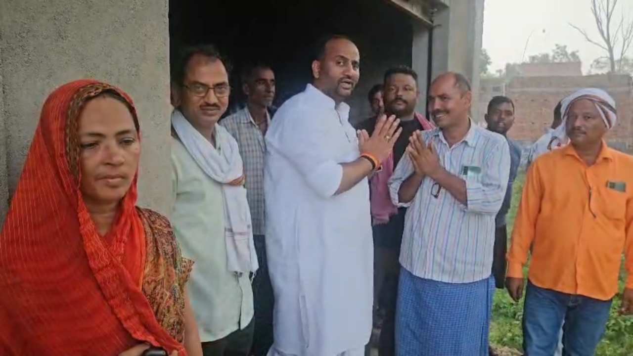 Chandauli News|living person declared dead in government records former ...