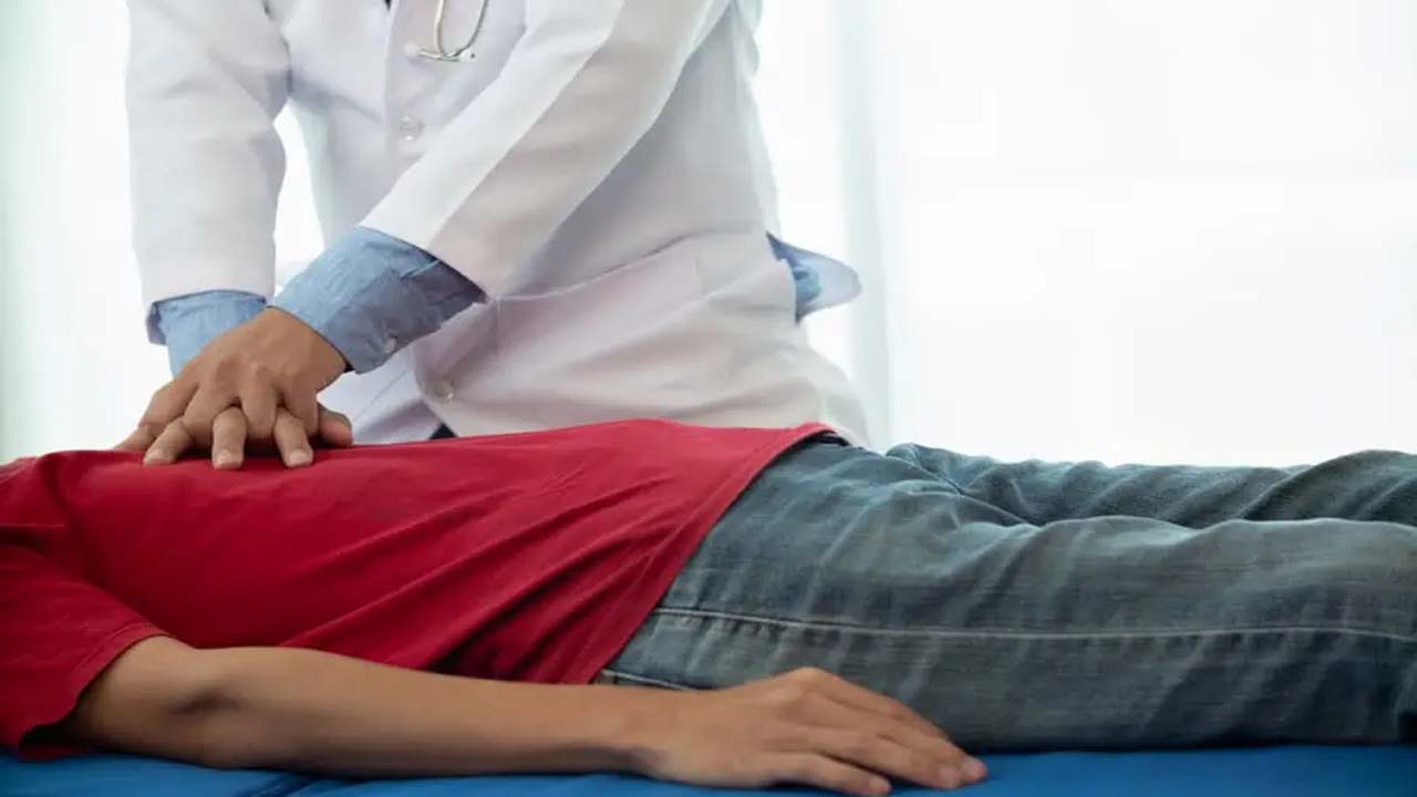 Kaushambi Police Receive CPR Training from Medical Officer; Emphasize ...