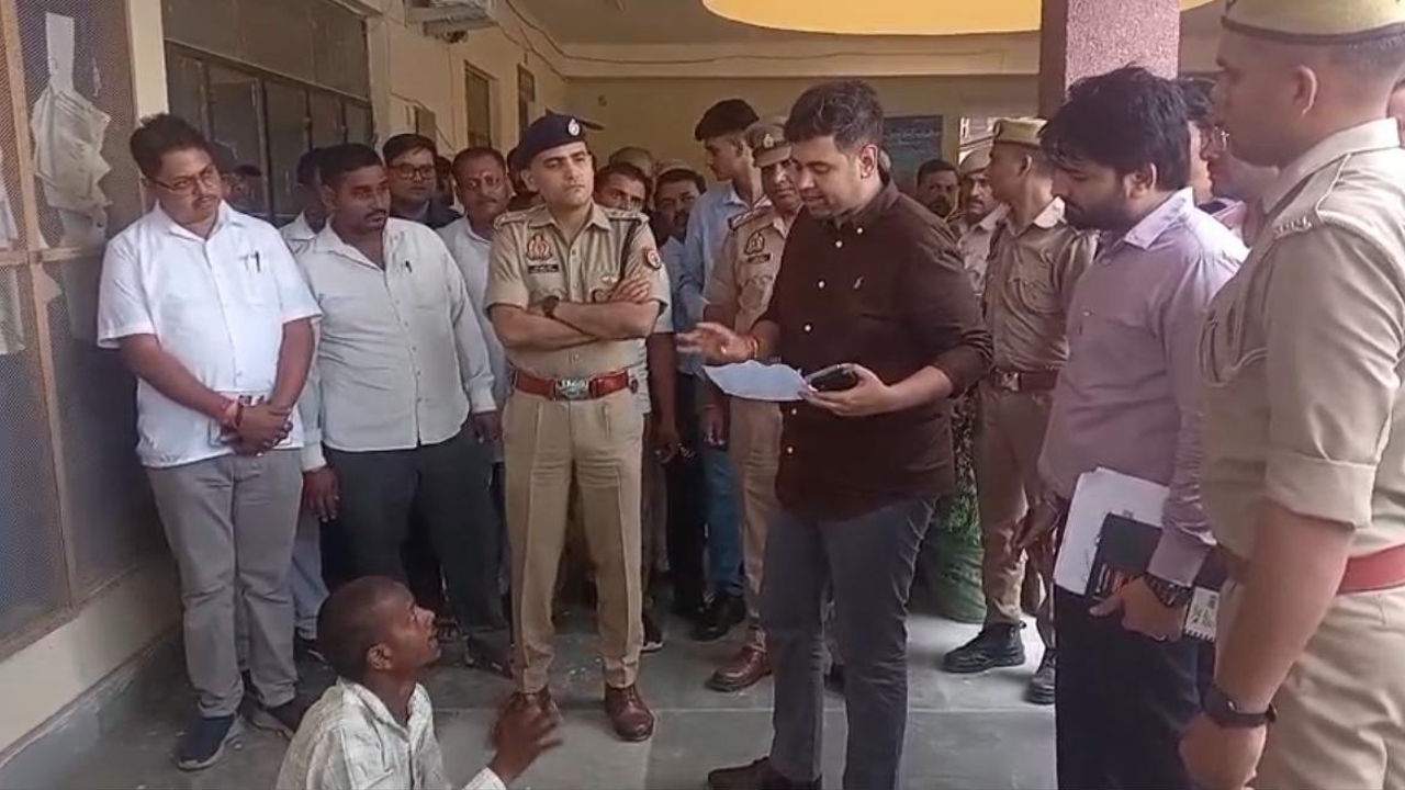 Hardoi News: DM reached disabled person on Tehsil Diwas, heard Complaint | Hardoi News: तहसील ...