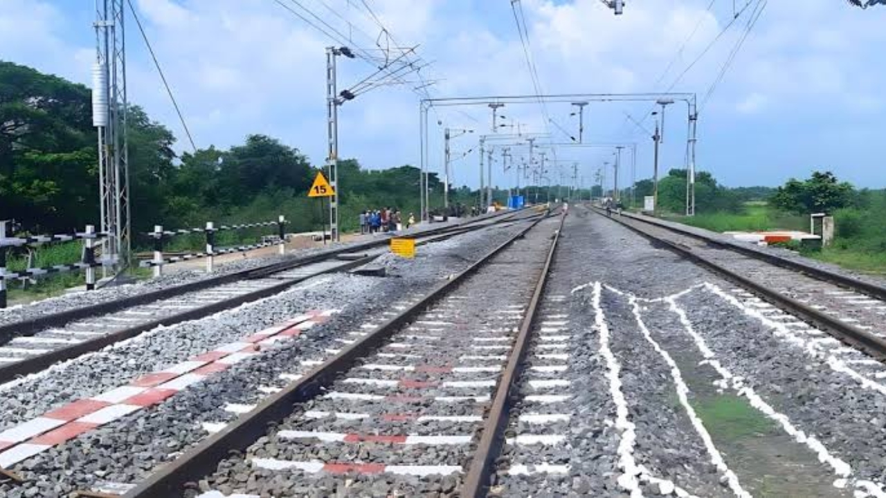 Gorakhpur News| Indian Railways Approves 796 Crore Fourth Line Project ...