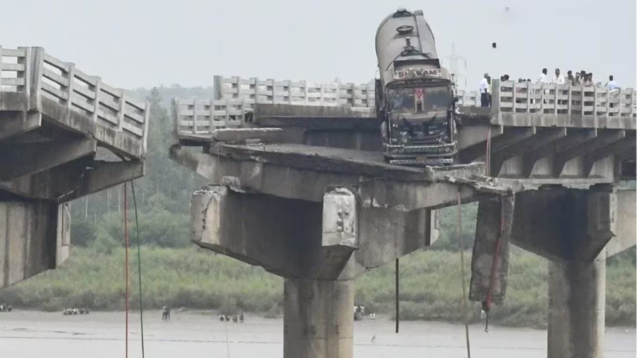 bridge collapse, Vadodara bridge accident, Gujarat bridge news, bridge ...