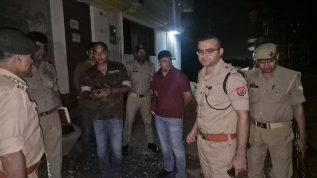 Chandauli News| Gym operator shot dead in chandauli| UP News in Hindi ...