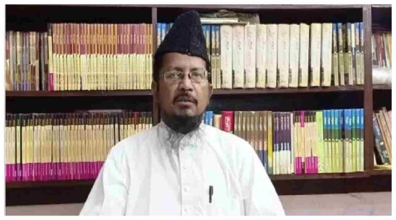 Maulana Rizvi Barelvi Slams Government Over Closure of 250 Madrasas ...