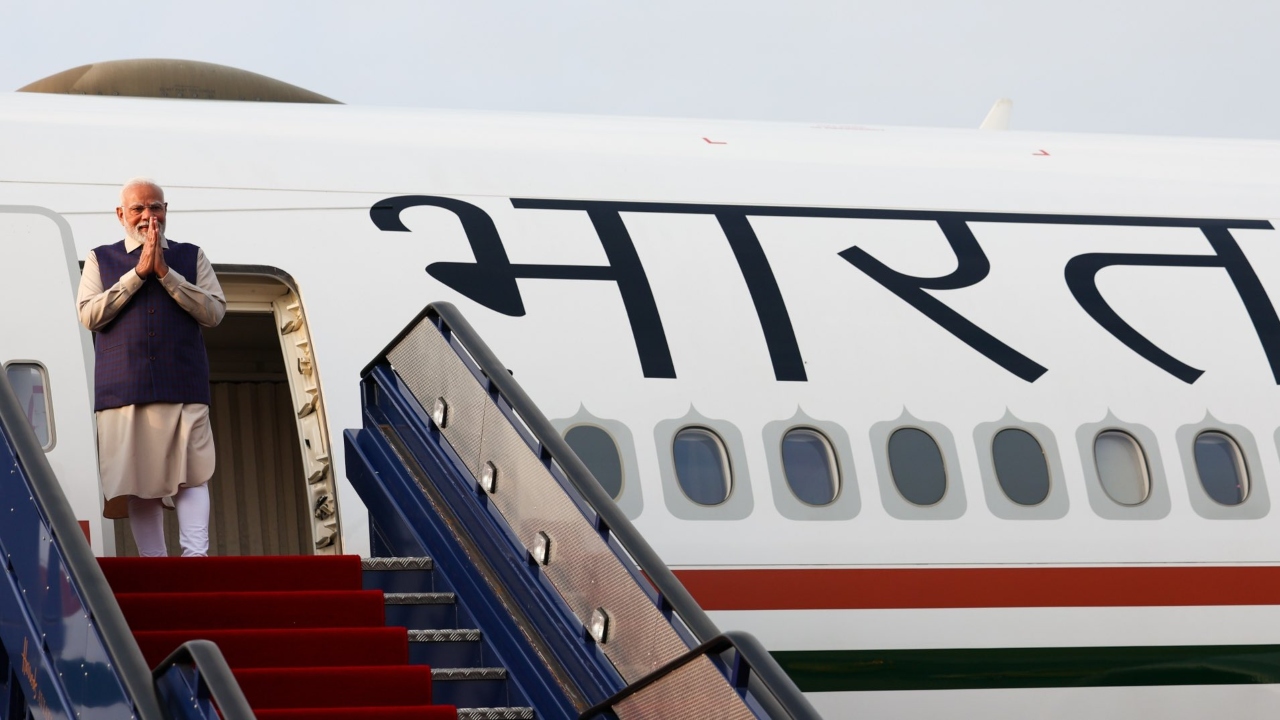 â ¹362 Crore Spent on PM Modiâ s Foreign Trips in 5 Years| PM modi ...