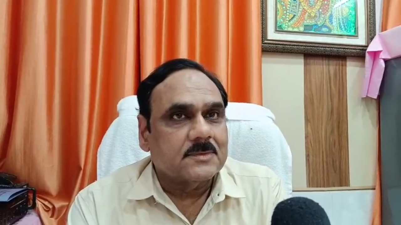 Mathura News|More than 24 people fell ill after eating golgappa in ...