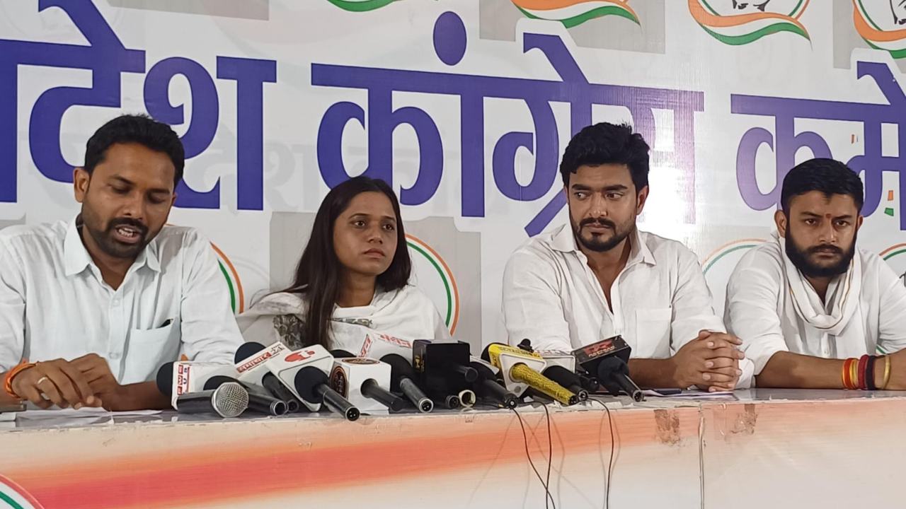 UP NSUI NSUI Devki Patel UP Government School closure Scholarship ...