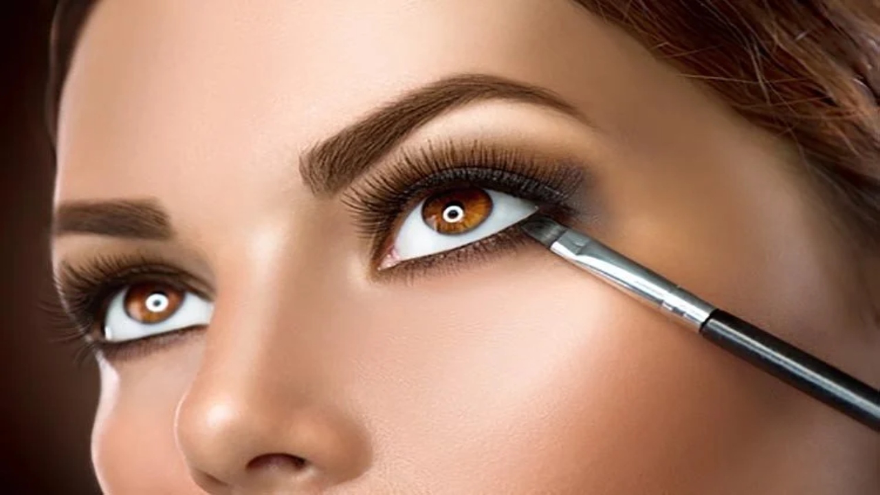 Conjunctivitis from makeup | Eye swelling from eyeliner | Makeup and ...