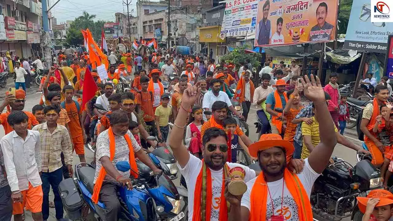grand Kanwar Yatra started from Naveen Galla Mandi, Shiv Tandava mesmerized audience| Hardoi ...