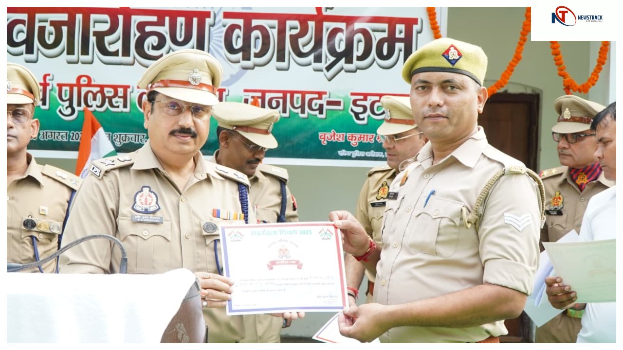 Etawah SSP Hoisted Tricolor on Independence Day 2025, Honored Martyrs and Administered Oath of ...