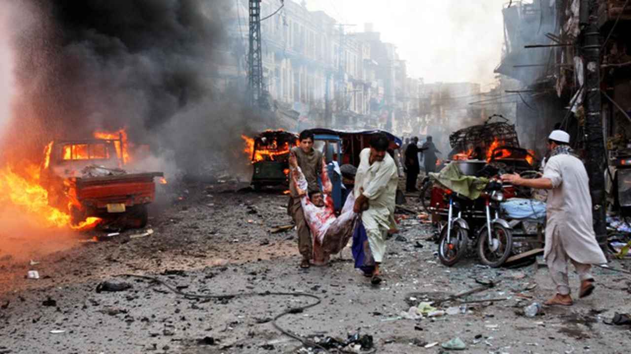 Peshawar Bomb Blast: 9 Killed, Police Targeted in Pakistan Attack ...