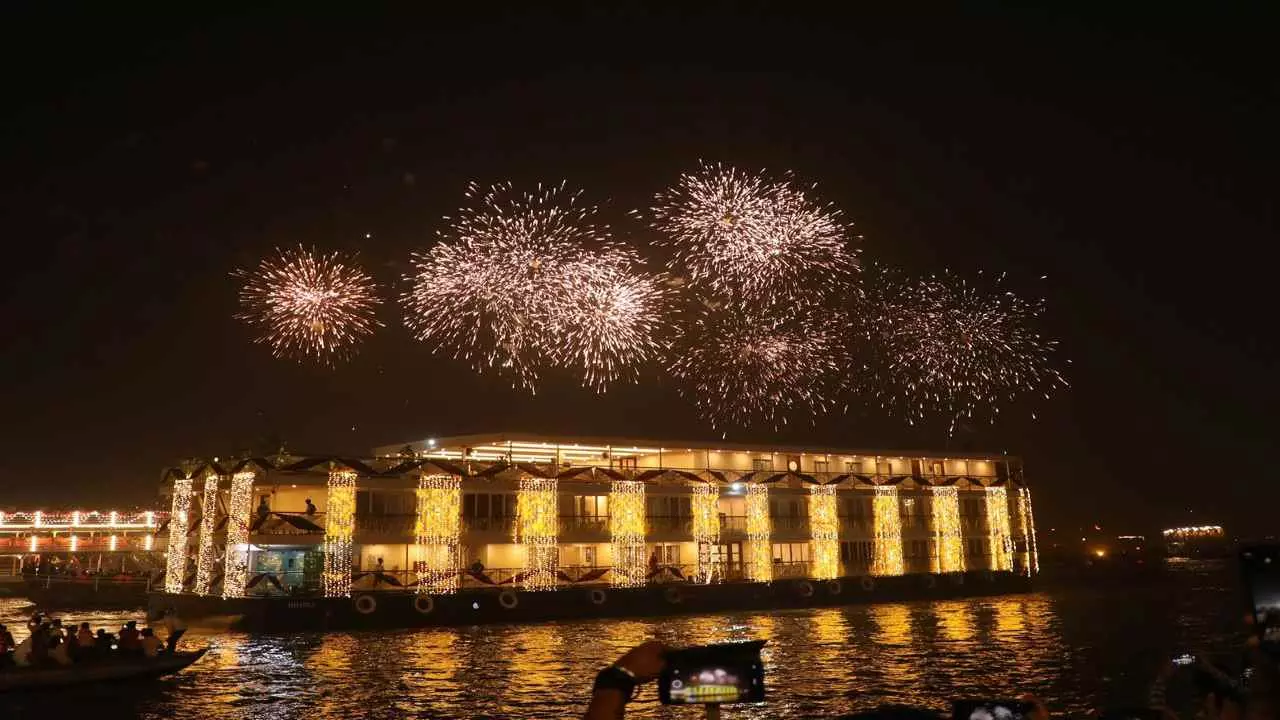 Varanasi Dev Diwali 2025: 20 Lakh Diyas, Laser Show & Fireworks with CM ...