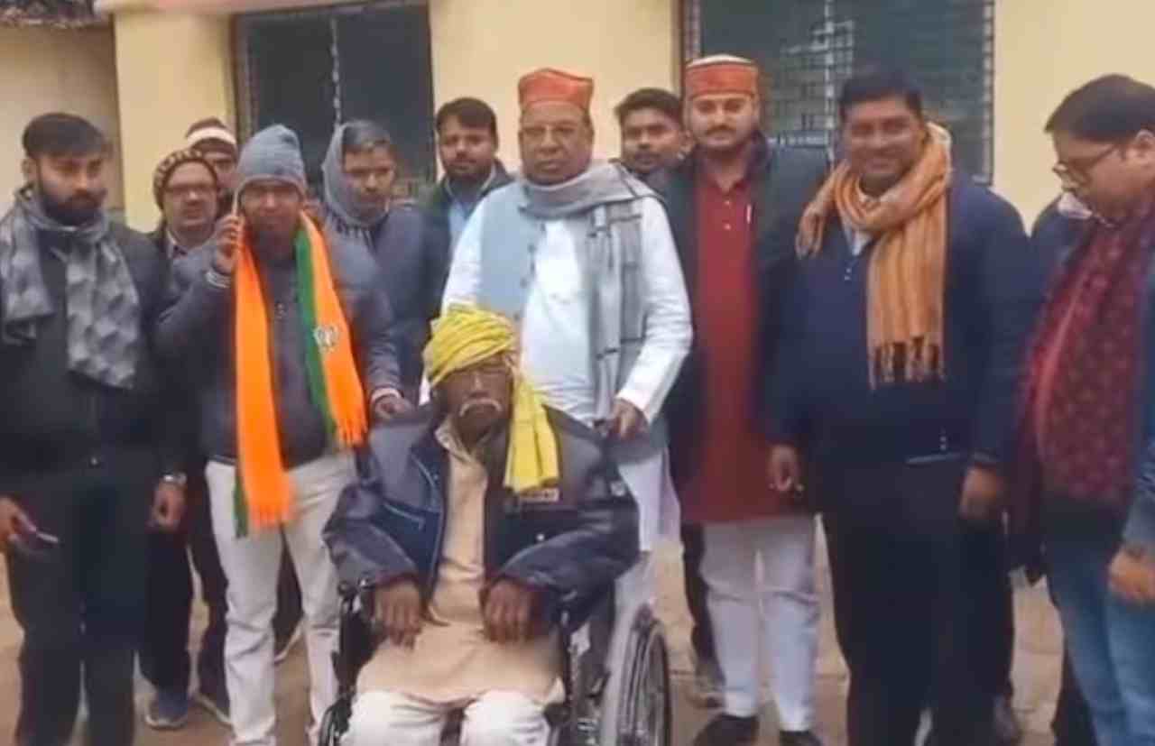 sultanpur-mla-sitaram-verma-wheelchair-viral-video-truth-revealed-news ...