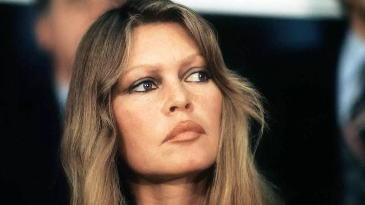Brigitte Bardot Dies at 91 Cinema Icon & Animal Rights Crusader ...