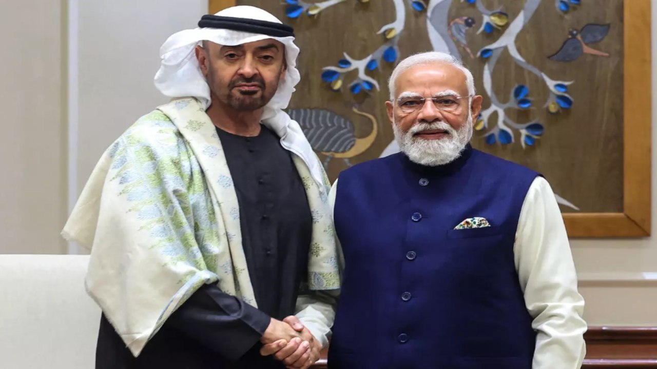 UAE Pakistan Relations| Pakistan economic Crisis| UAE India Defense ...