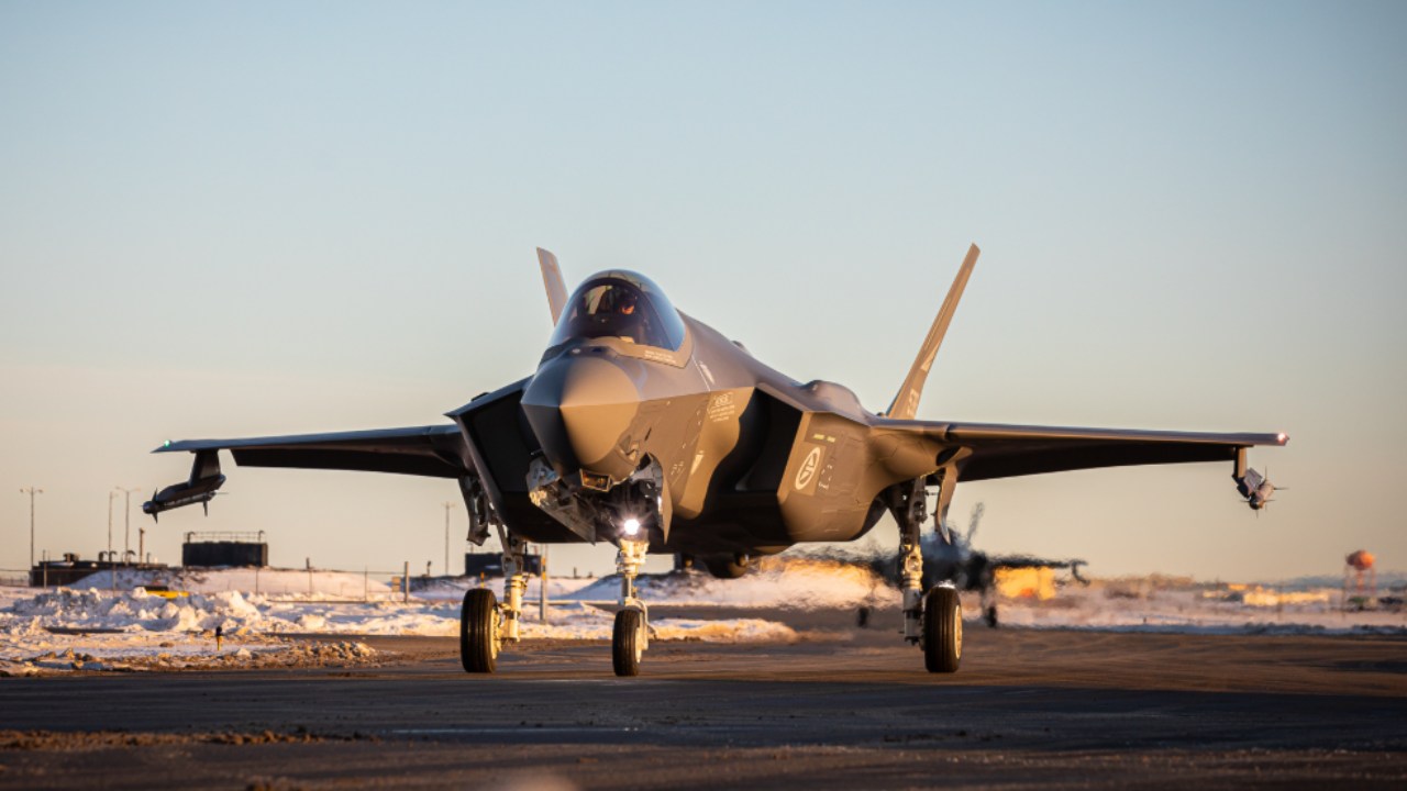 US Canada Tensions|F-35 Fighter Jet Deal| NORAD Agreement | अमेरिका ...