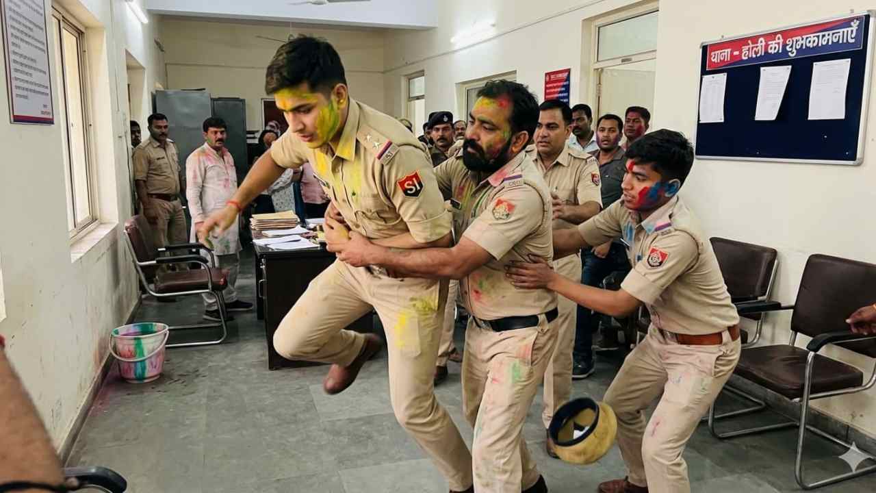 Hapur Police Officers Suspended for Clash at Hafizpur Police Station ...