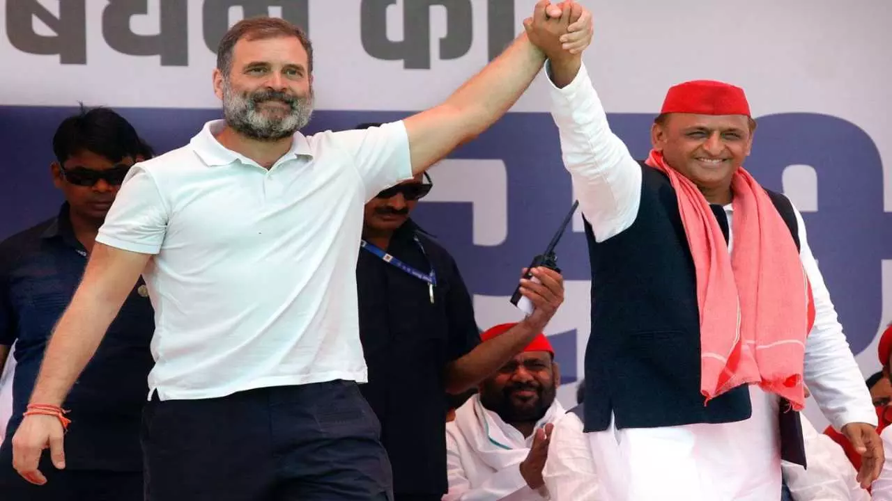 Akhilesh Yadav New Formula to Win UP! SP-Congress Plan Ready With 200 ...
