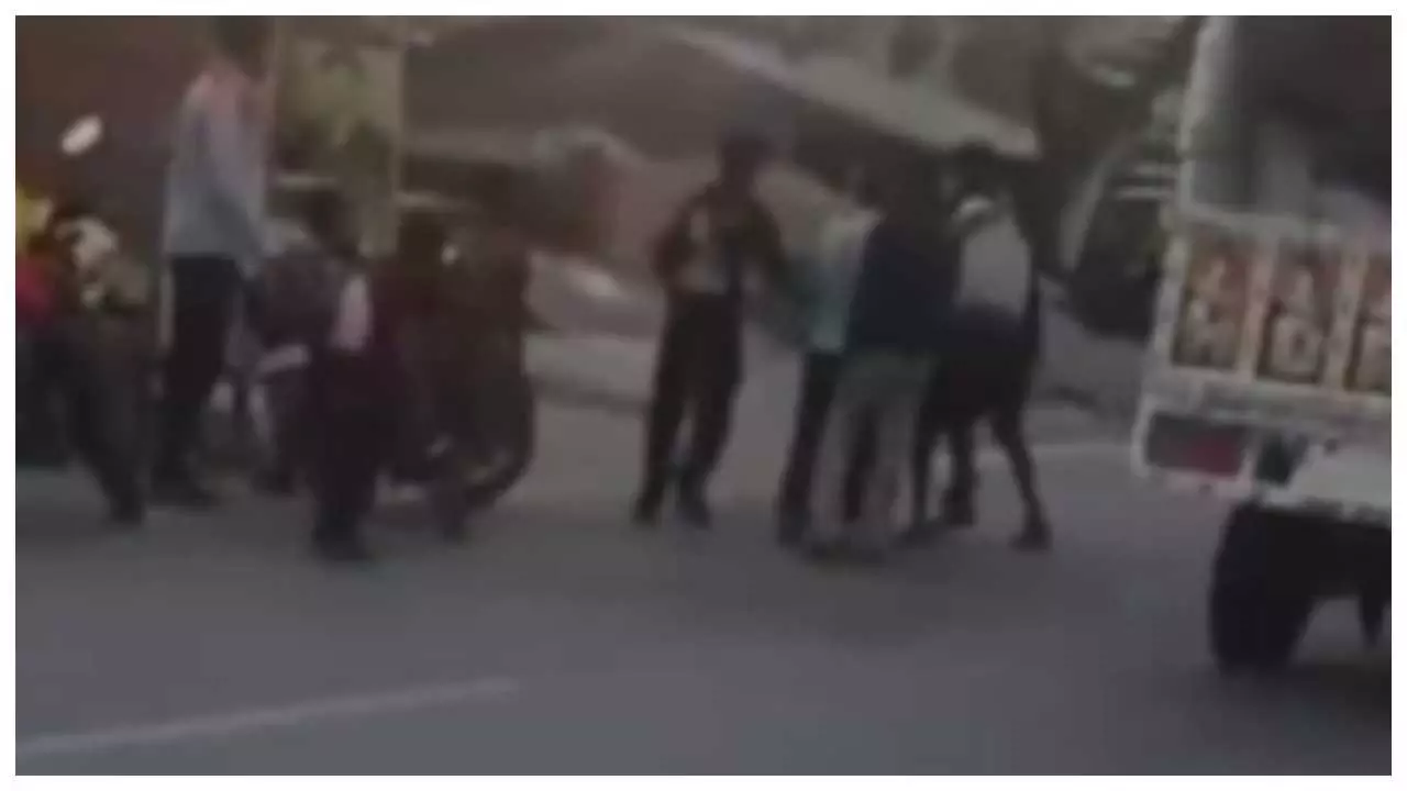 Mangalpur Assault Video Case | Kanpur Dehat Latest Hindi News | UP ...