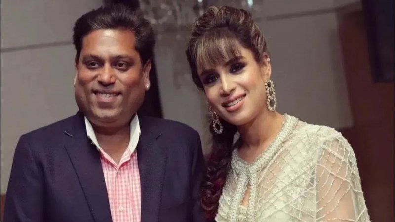 vikas malu director of kuber group wikipedia net worth family car ...