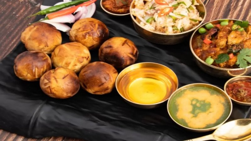 famous and traditional food in uttar pradesh ka sabse famous khana kya ...
