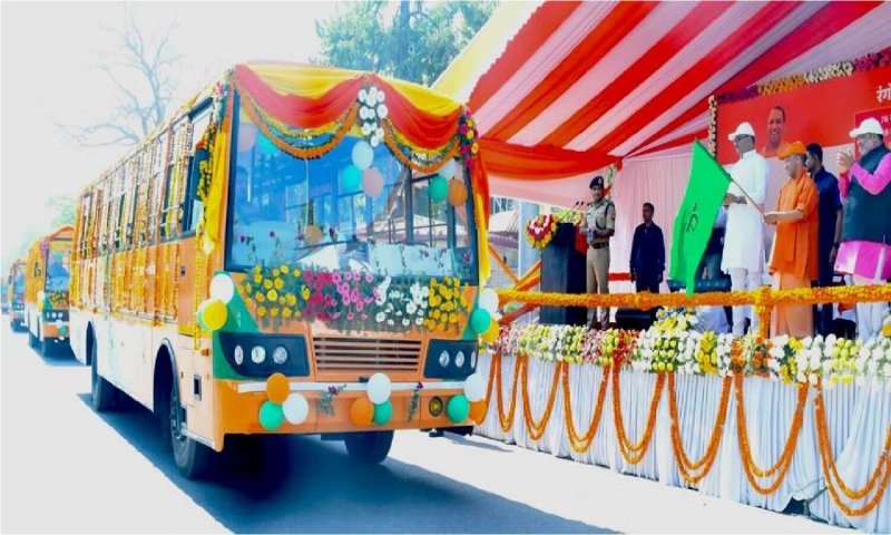 cm yogi adityanath flagged off rajdhani express bus service Latest News ...