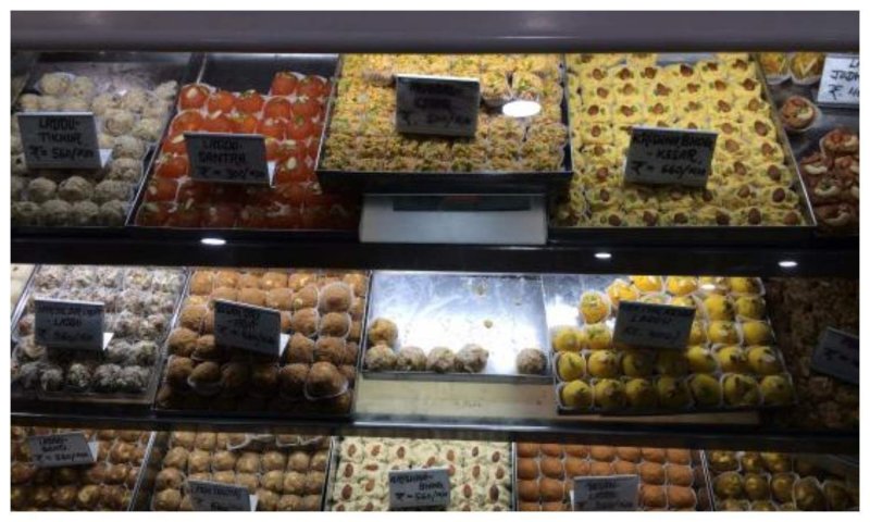 diwali 2022 varanasi famous sweet shops in varanasi me mithai ki famous ...