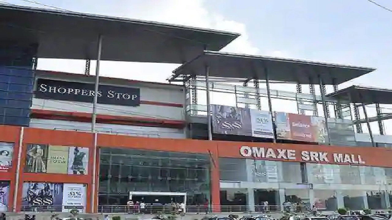 agra famous shopping mall movie theater and fun zone Latest News in ...