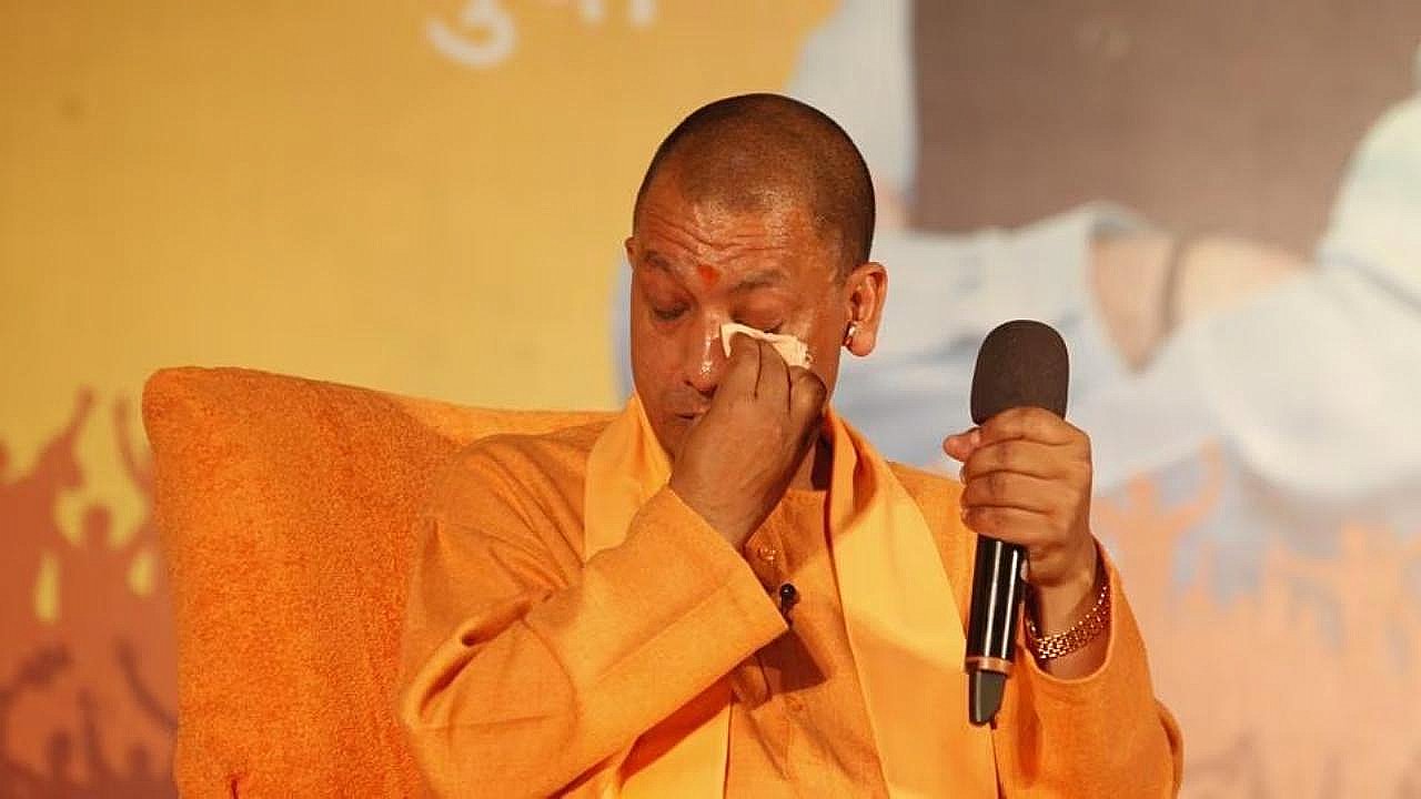 cm yogi adityanath birthday special moments when cm yogi get emotional ...