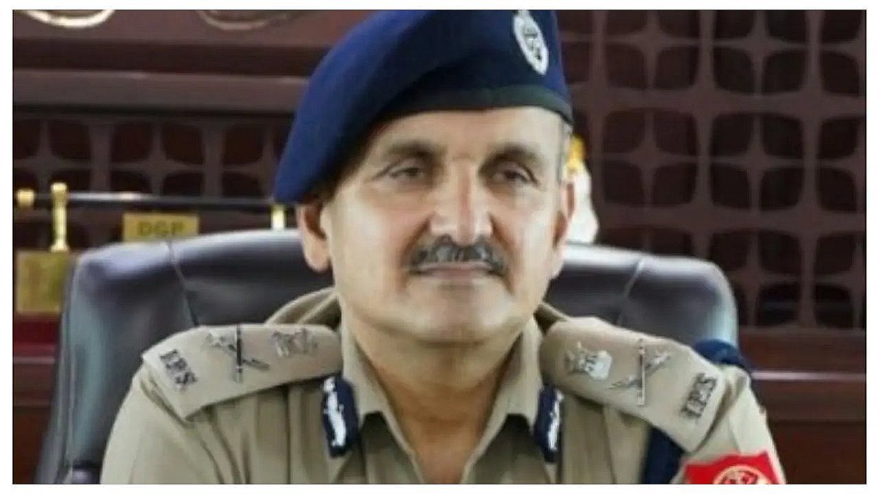 Aruna Mohan Ted A Bungalow Worth 10 Crores To The Daughter Of Former Up Dgp Devendra Singh 